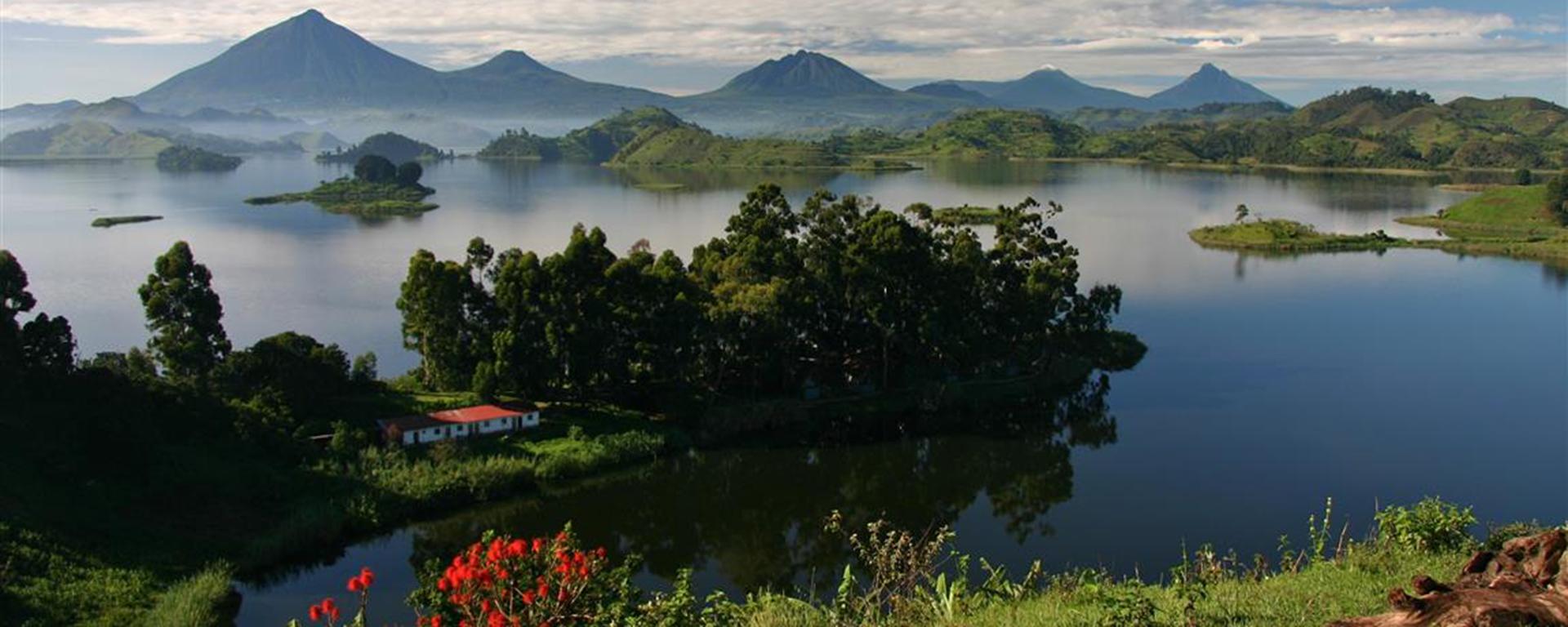 LAKE MUTANDA | Standard Gorilla Safaris