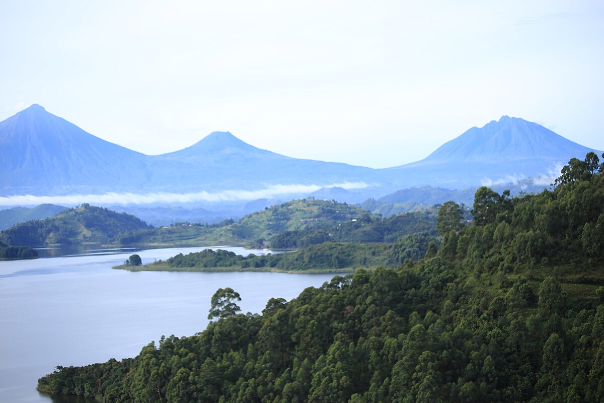 A day tour on Lake Mutanda | Standard Gorilla Safaris